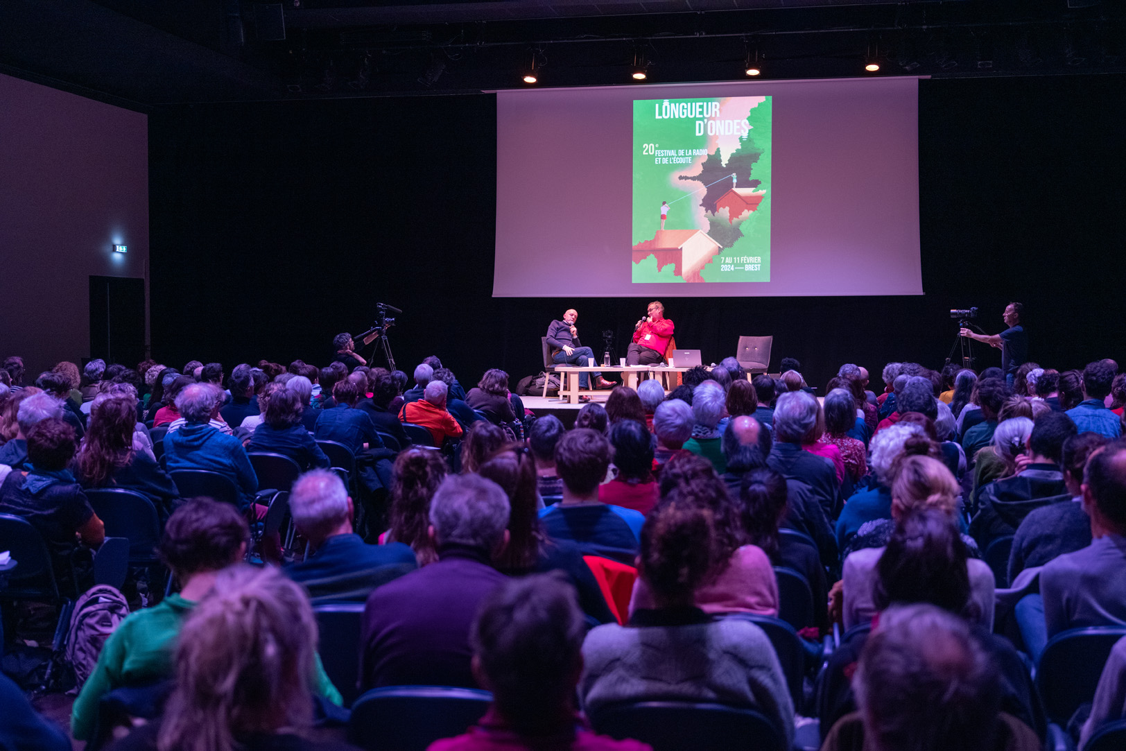 Philippe Collin, L’histoire en direct ~ Longueur d’ondes ~ Festival de ...