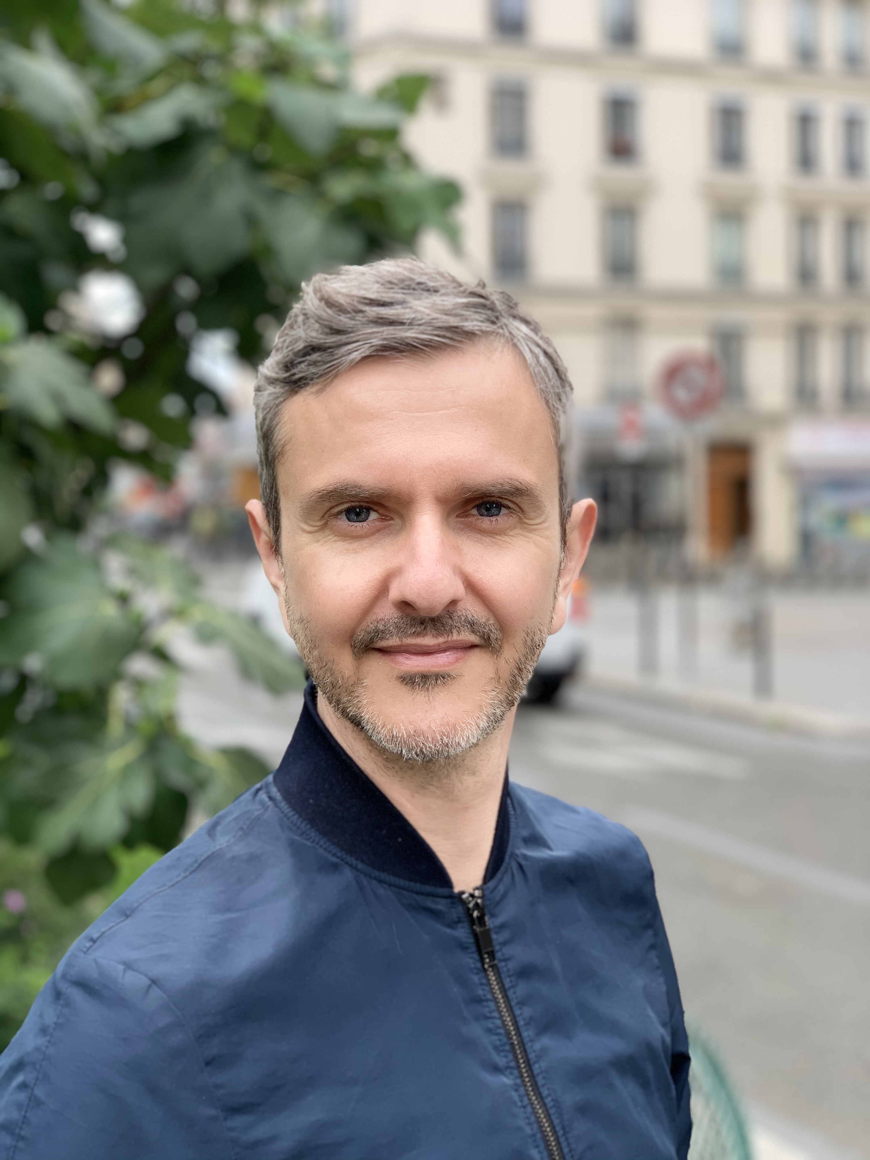 Julien Cernobori ~ Longueur d’ondes ~ Festival de la radio et de l ...
